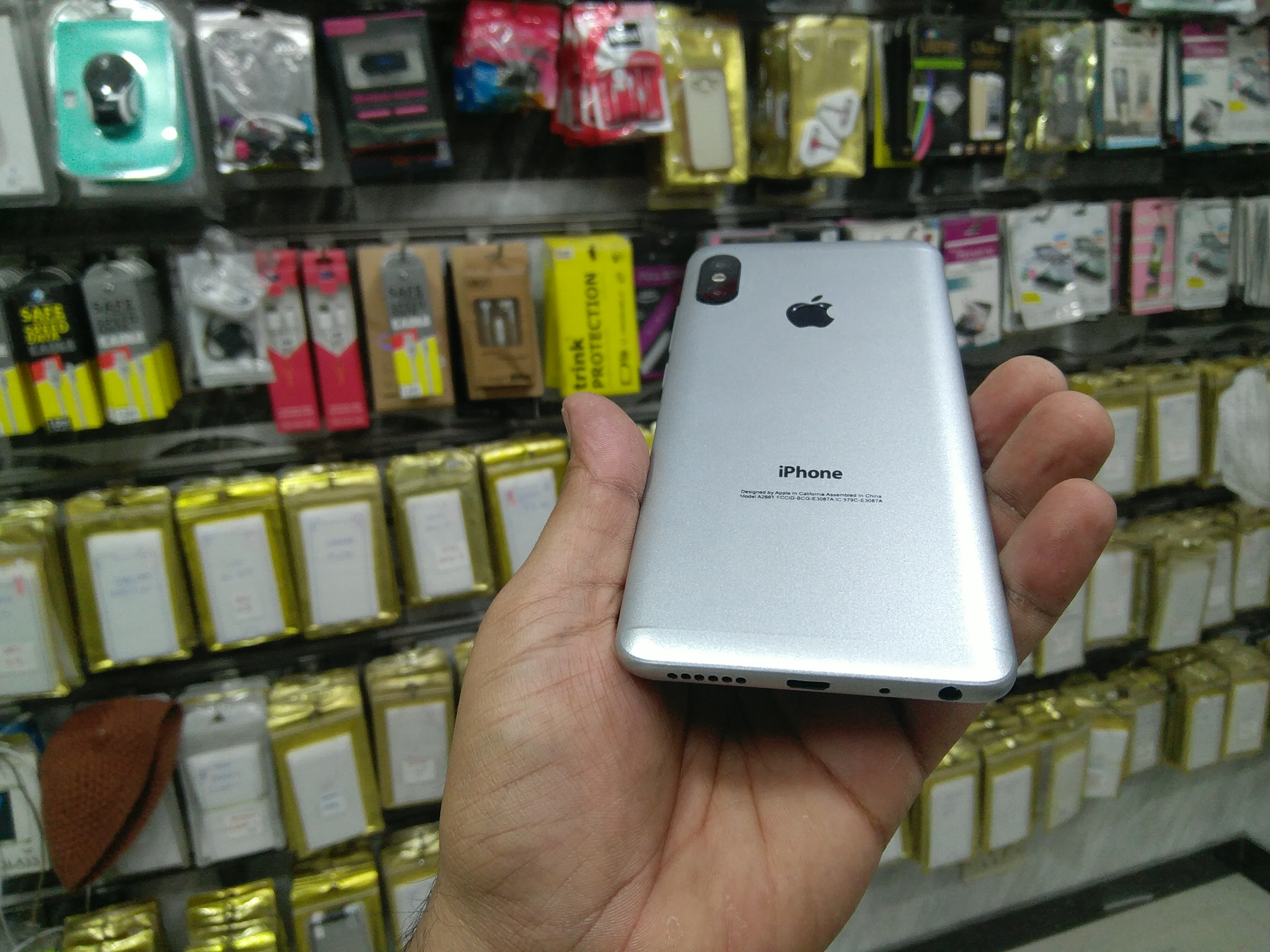 Metallic Matte Silver iPhone Lamination | Decoratemobile.com